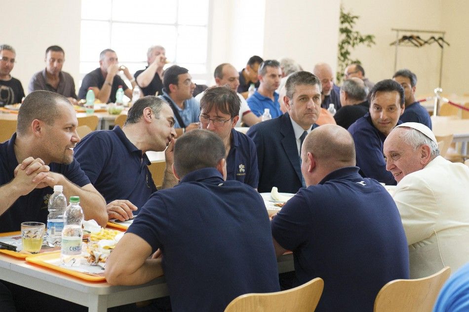 Lunch with the Gods: Pope Francis Eats with Vatican Workers in Cafeteria