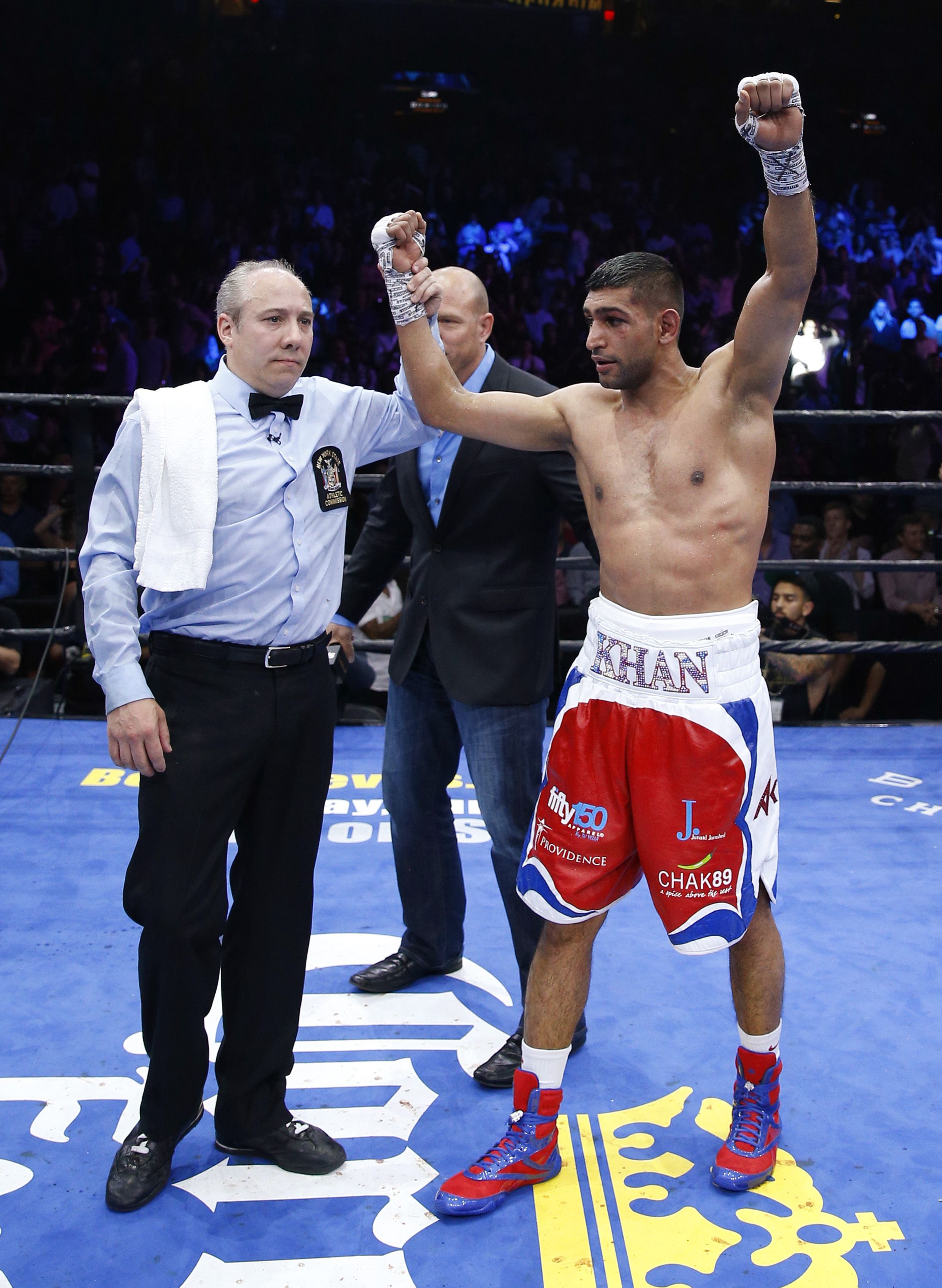 Amir Khan Buys Range Rover Autobiography As A Treat After Success In ...