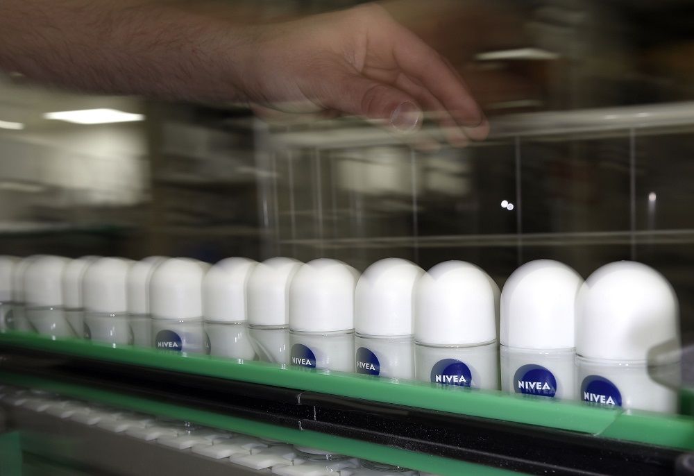 Huffing kills 14-year-old Aussie who inhaled deodorant