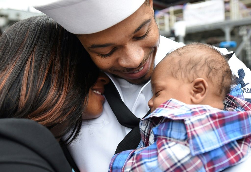 Hug Me Tender: Scientists Unlock The Secret To The Perfect Cuddle