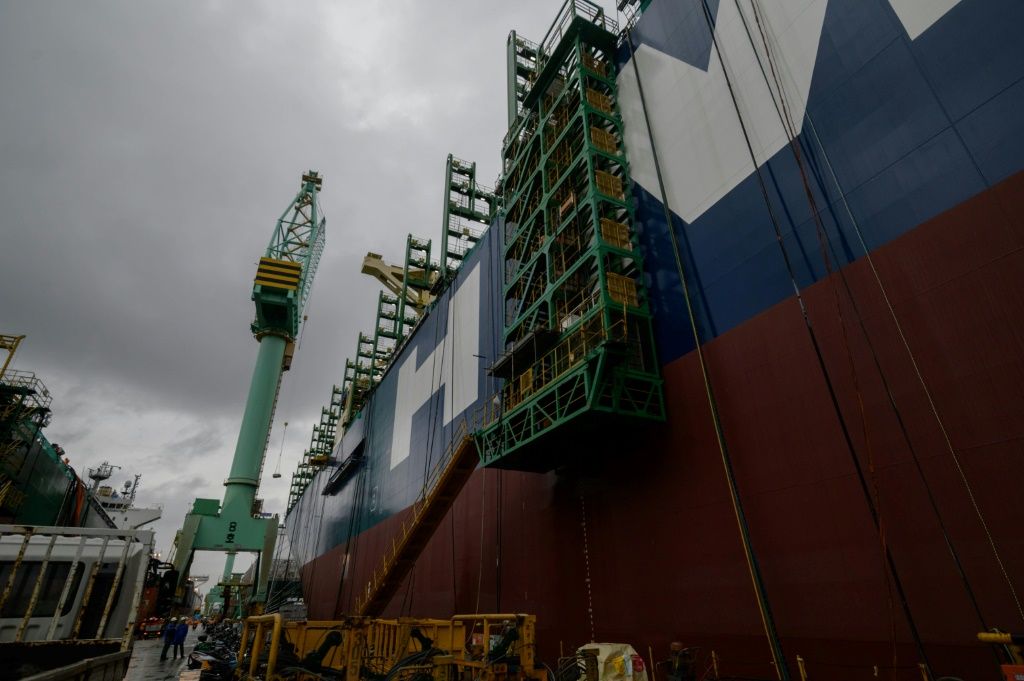 World's Biggest Container Ships Take Shape In South Korea