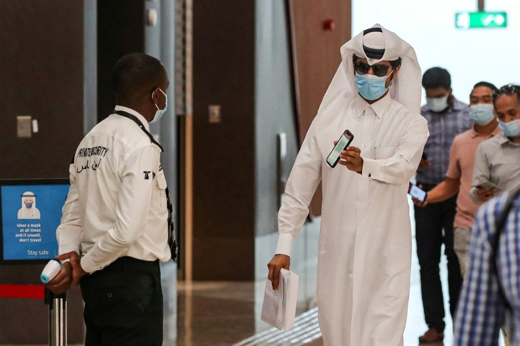 Virus-hit Qatar Cautiously Reopens Public Transport