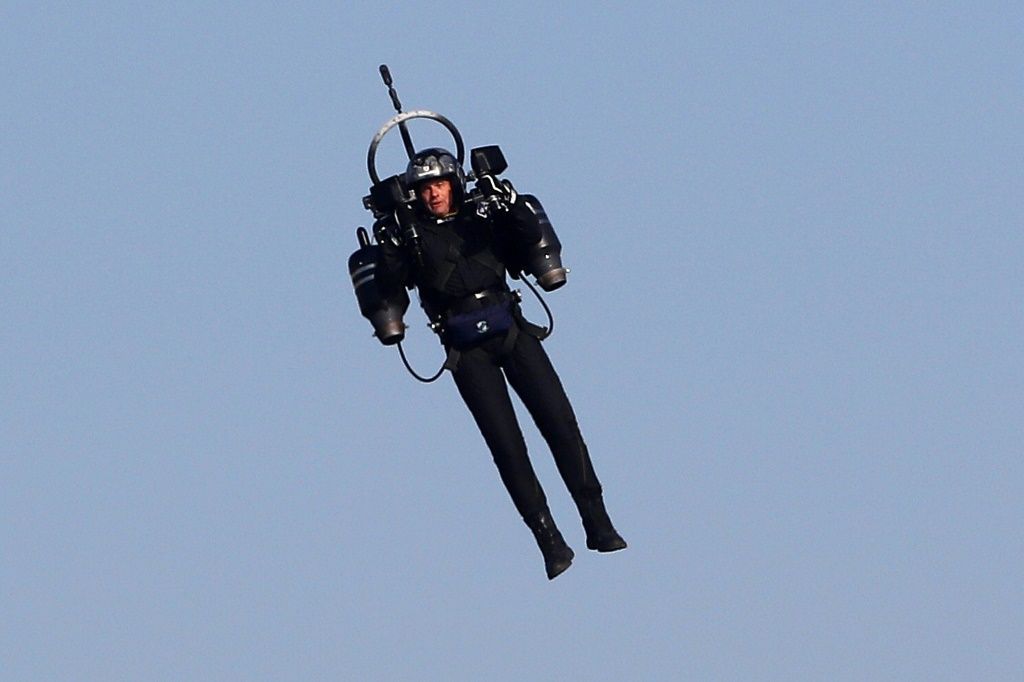 Back Again Over LAX: Pilot Reports 'Jet Pack Man' Sighting