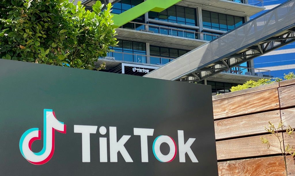 Australian TikTok Star Caitlyn Loane Dies At 19