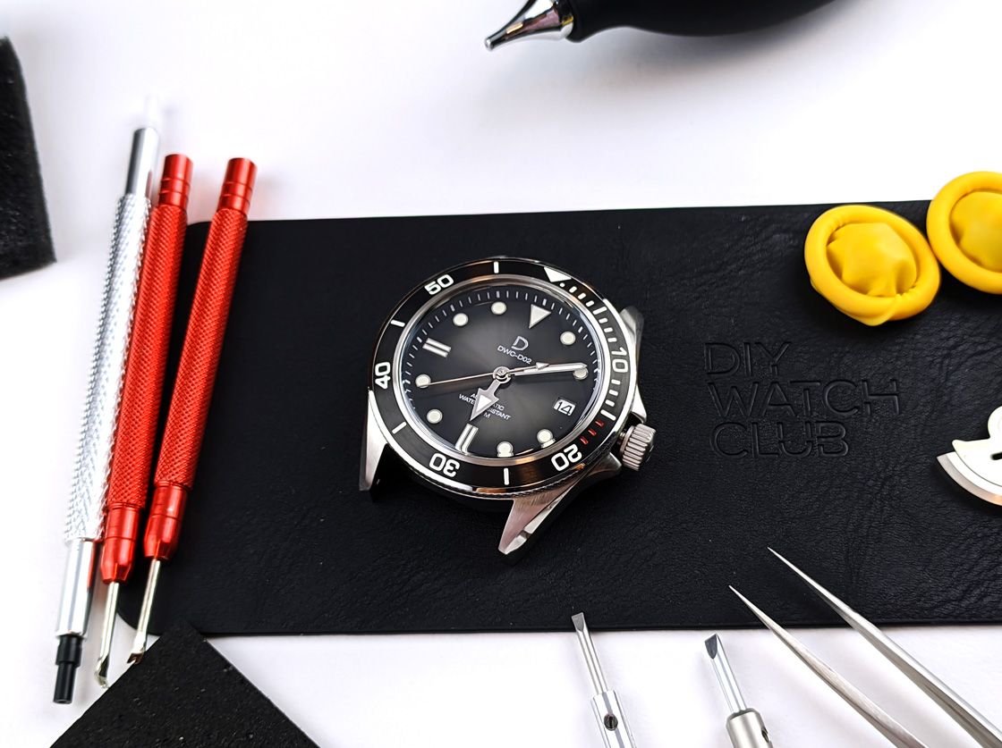 DIY Watch Club D02 Diver Watch Kit Hands-on Review: Like a LEGO set for ...