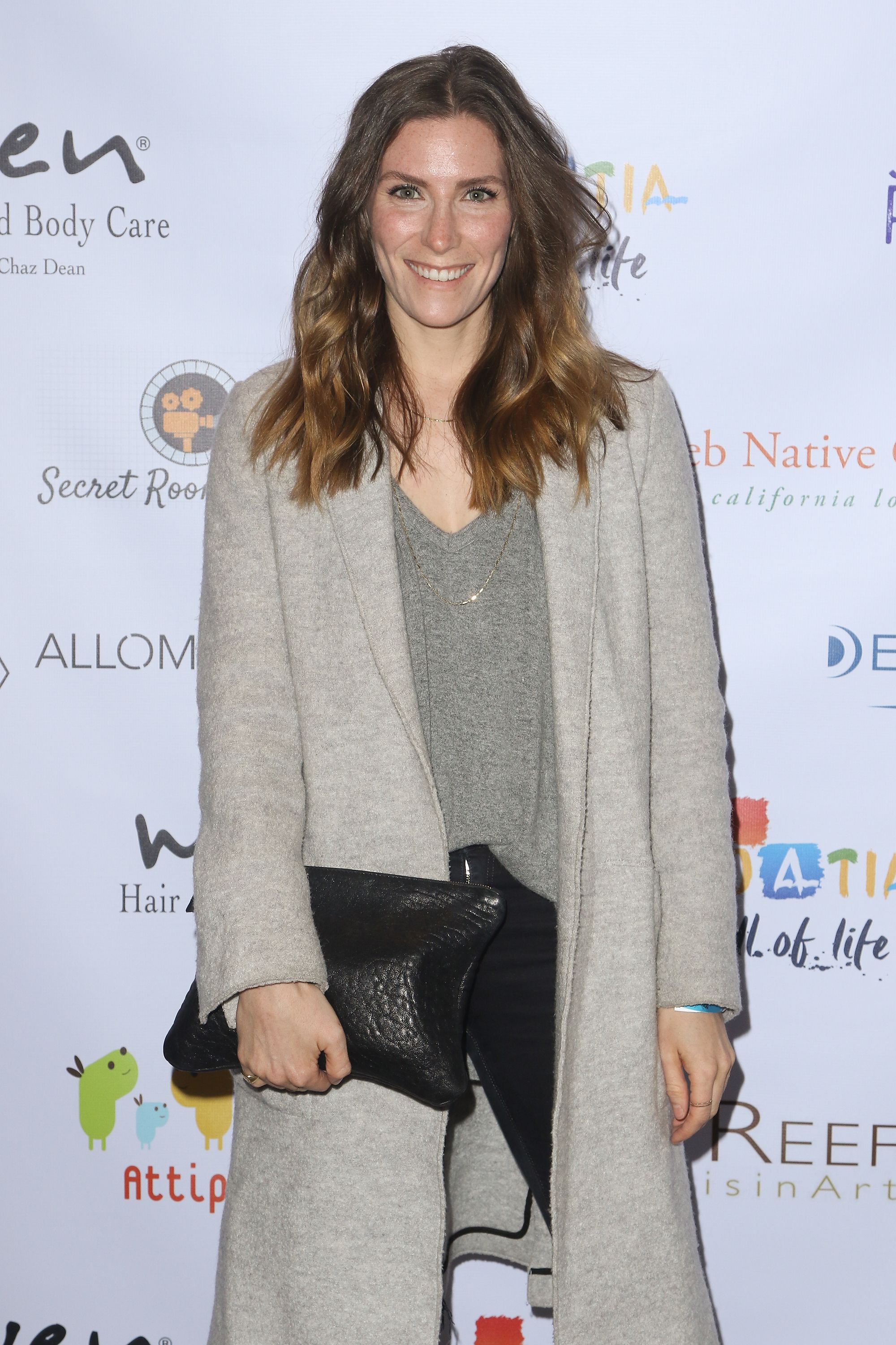 ‘Schitt’s Creek’ Actress Sarah Levy Is Pregnant With First Child