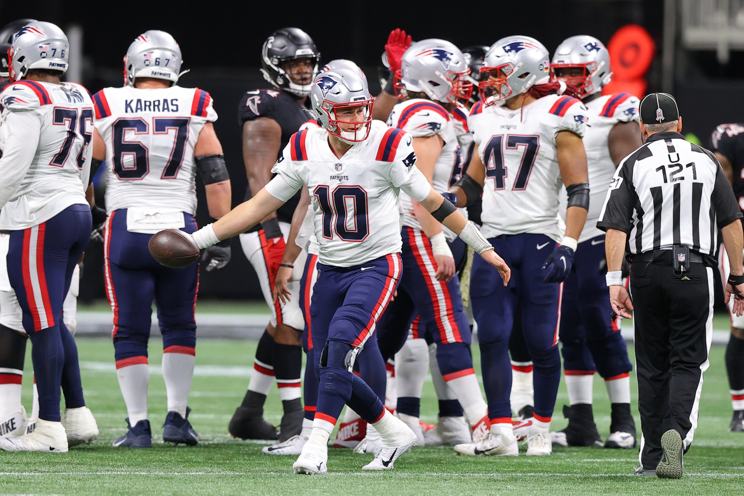 Patriots, Steelers Can Upset Division Rivals