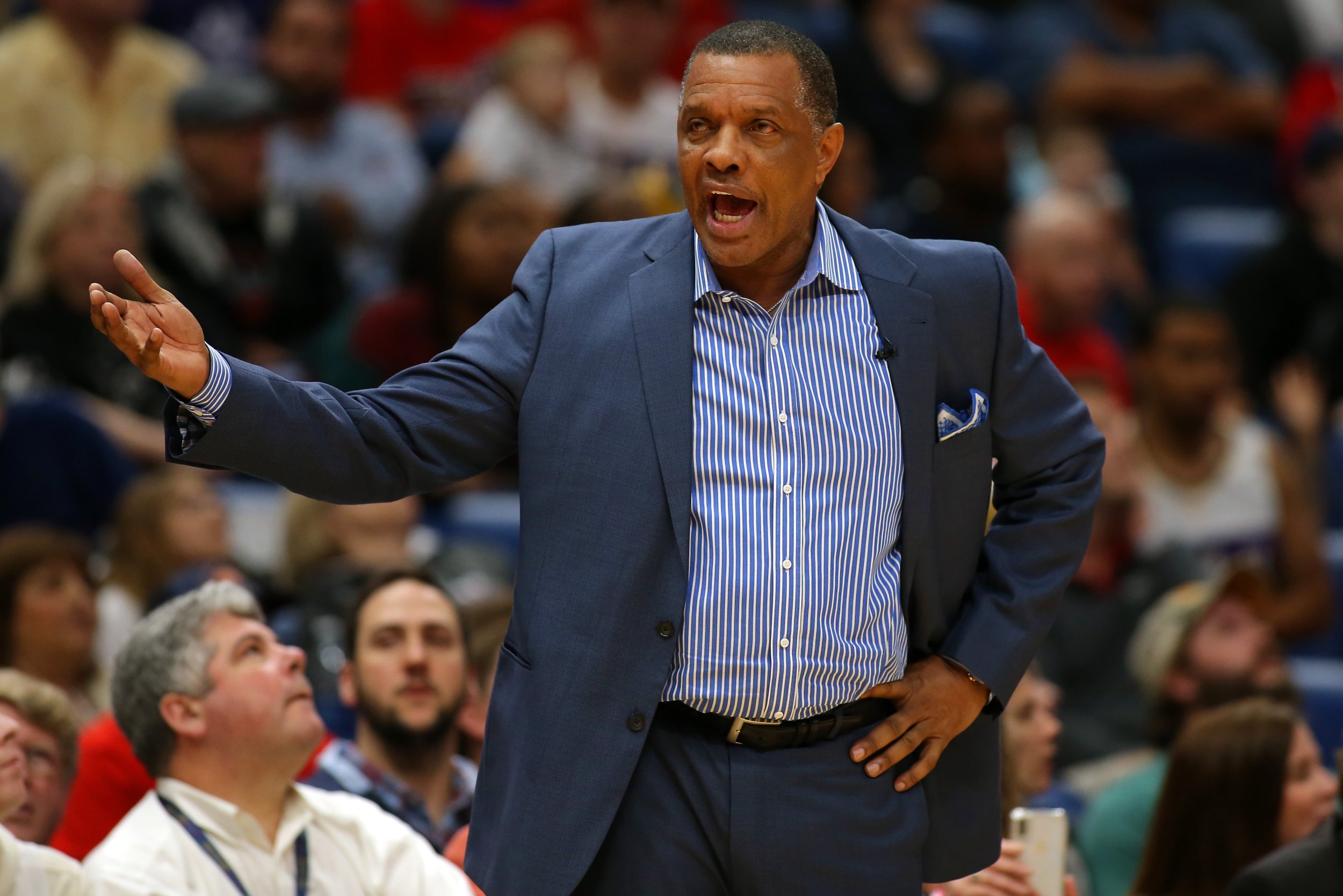 Gentry Gets First Crack To Change Kings' Erratic NBA Campaign