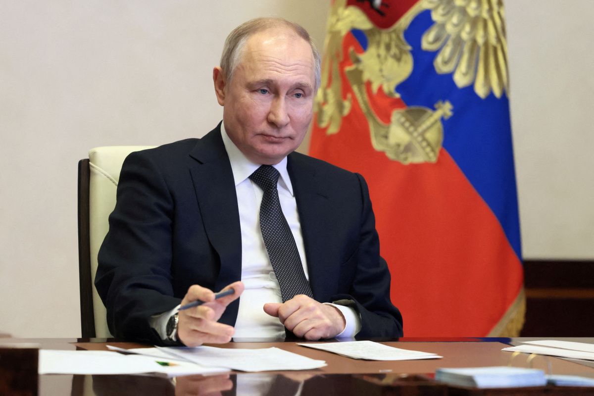 Putin Is 'Afraid' Of NATO's Response To Nuclear Weapon Use: 'Russia Has ...